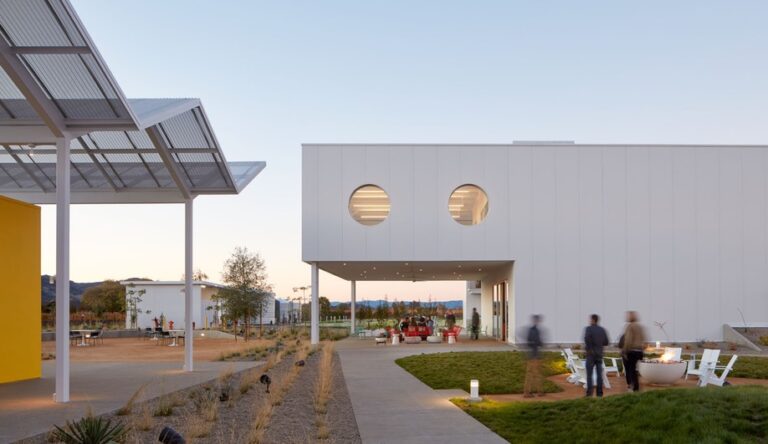 Ashes & Diamonds: A Winery Inspired by Mid-Century Modern Design ...